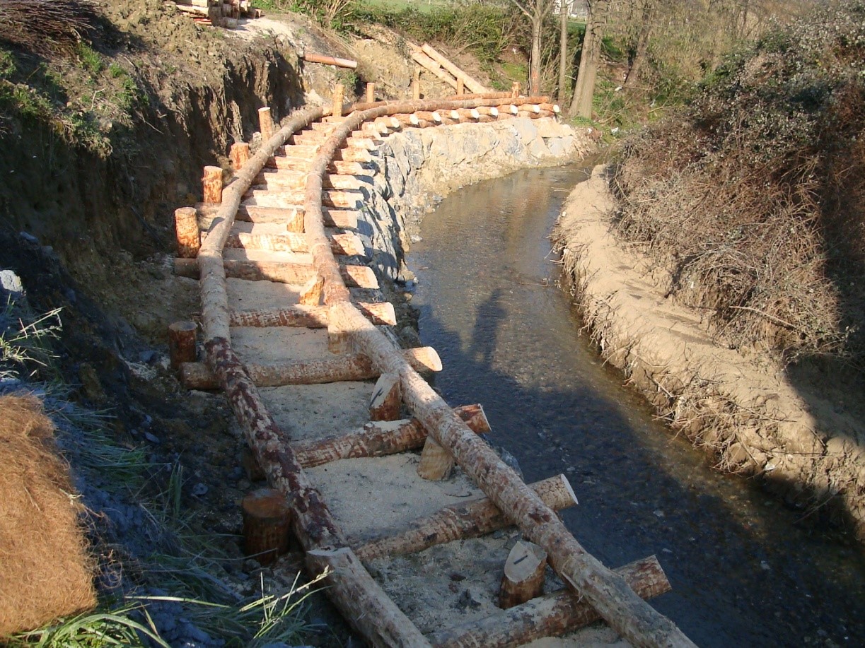 Ejecucion De Muro Krainer En Zamudio Bizkaia